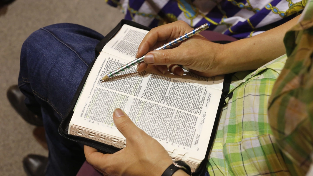 Understanding the gifts of wisdom and knowledge