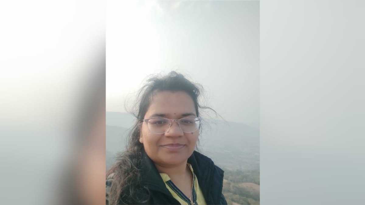 Woman techie jumps from 6th floor with infant in arms; she suffered ...