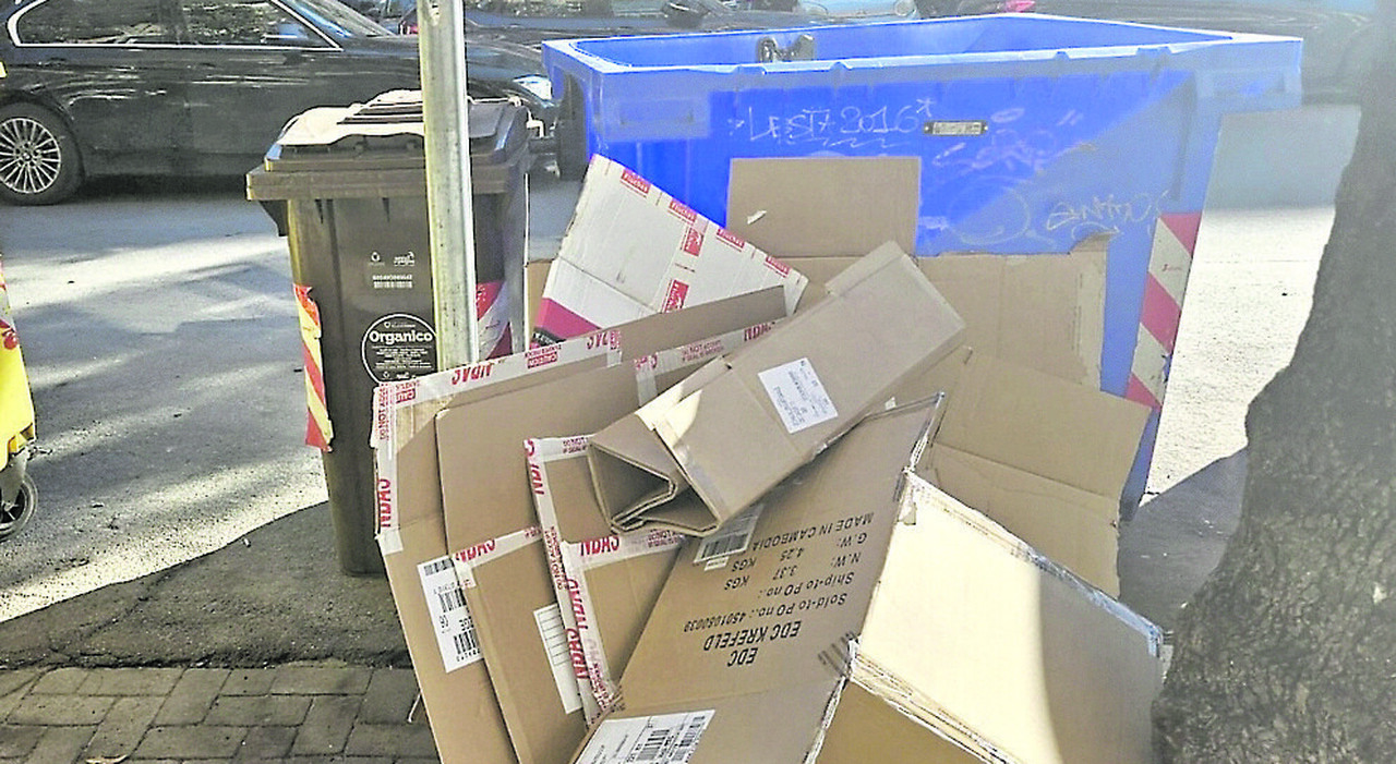 Amiu Bari raccolta cartoni commercianti: come funziona il porta a porta