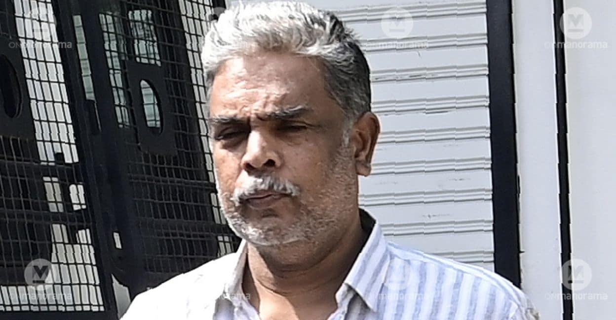Former Devaswom Board official and Sabarimala gold theft case accused ...