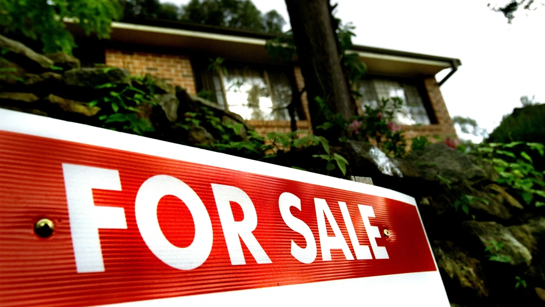 Deciding when and how to sell a family home