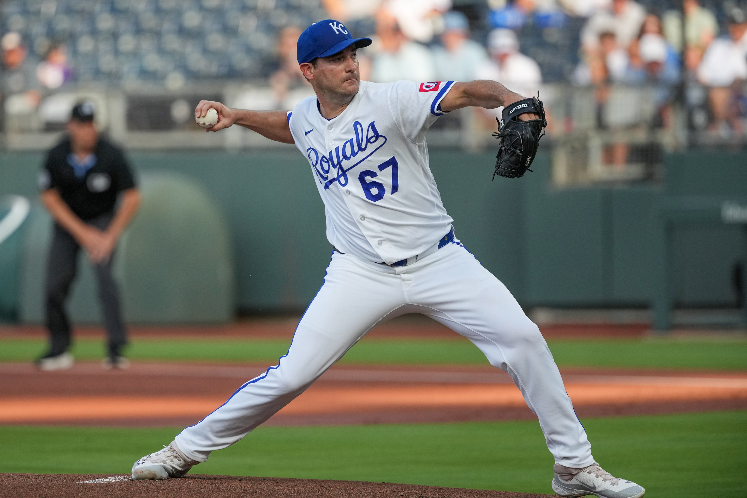 Royals place Seth Lugo on concussion IL