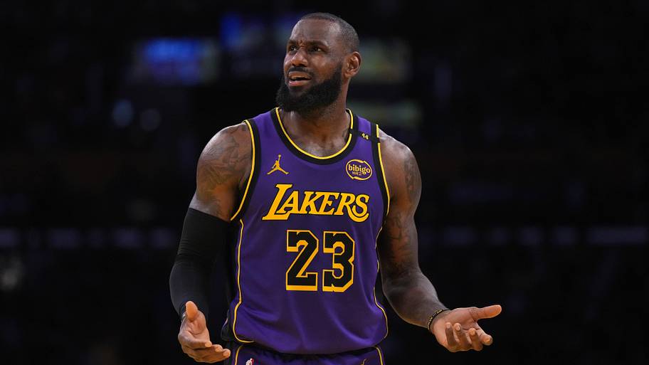 Lakers would be tolerating obvious problem by re-signing LeBron James