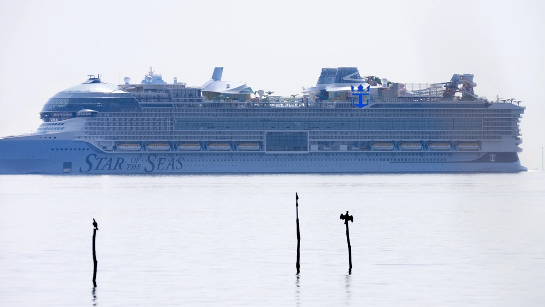 Key differences between Icon and Star of the Seas