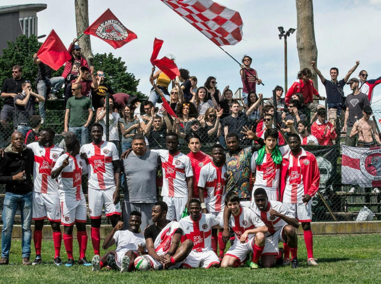 St. Ambroeus, qui pallone fa rima con resilienza: la squadra di un ...