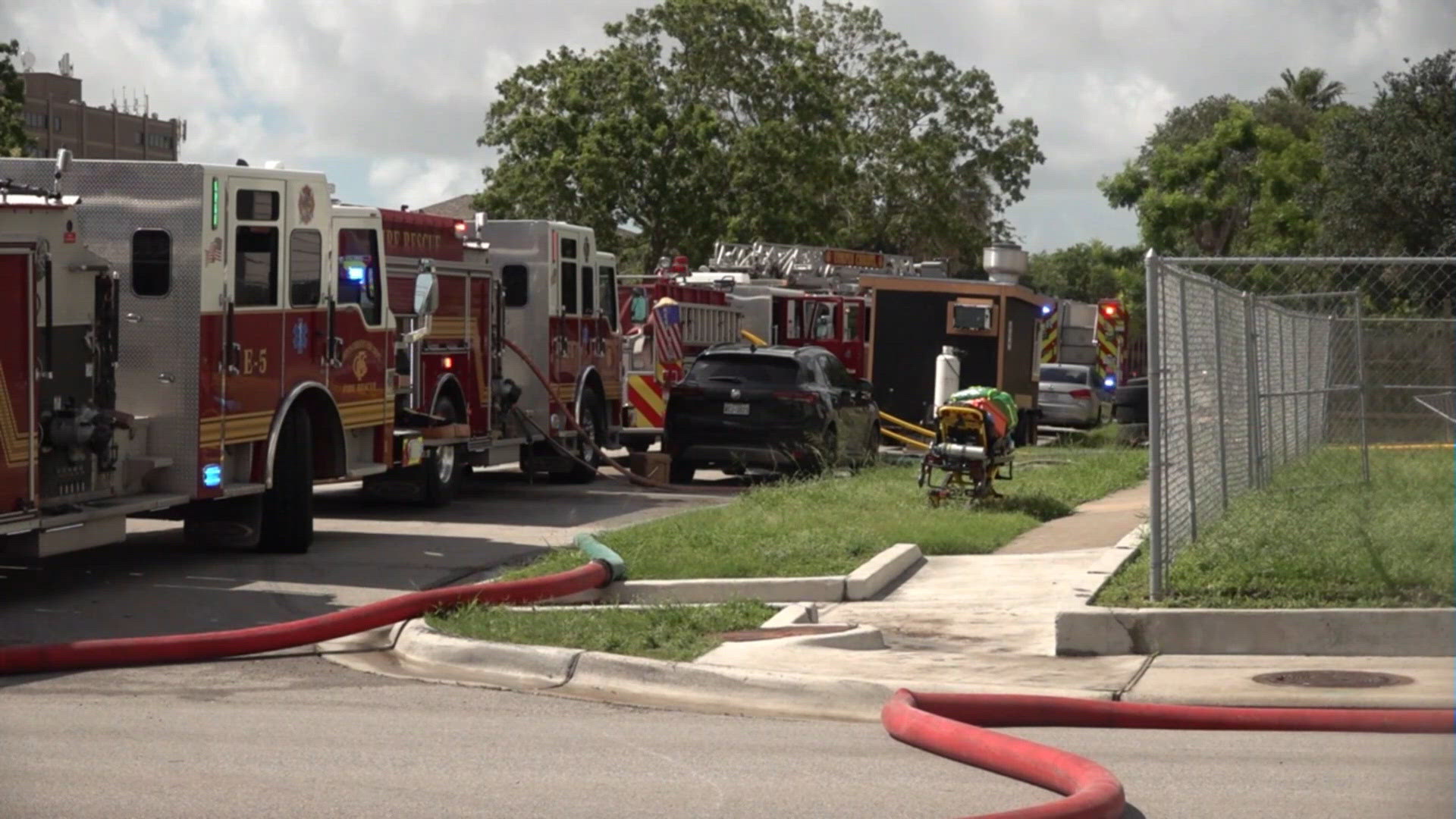 Quick response stops fire from spreading near Shoreline Hospital