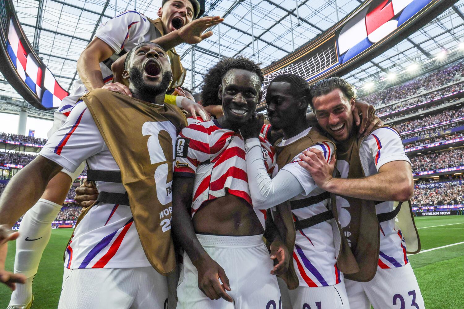 Christian Pulisic, Folarin Balogun lead US to impressive World Cup win ...