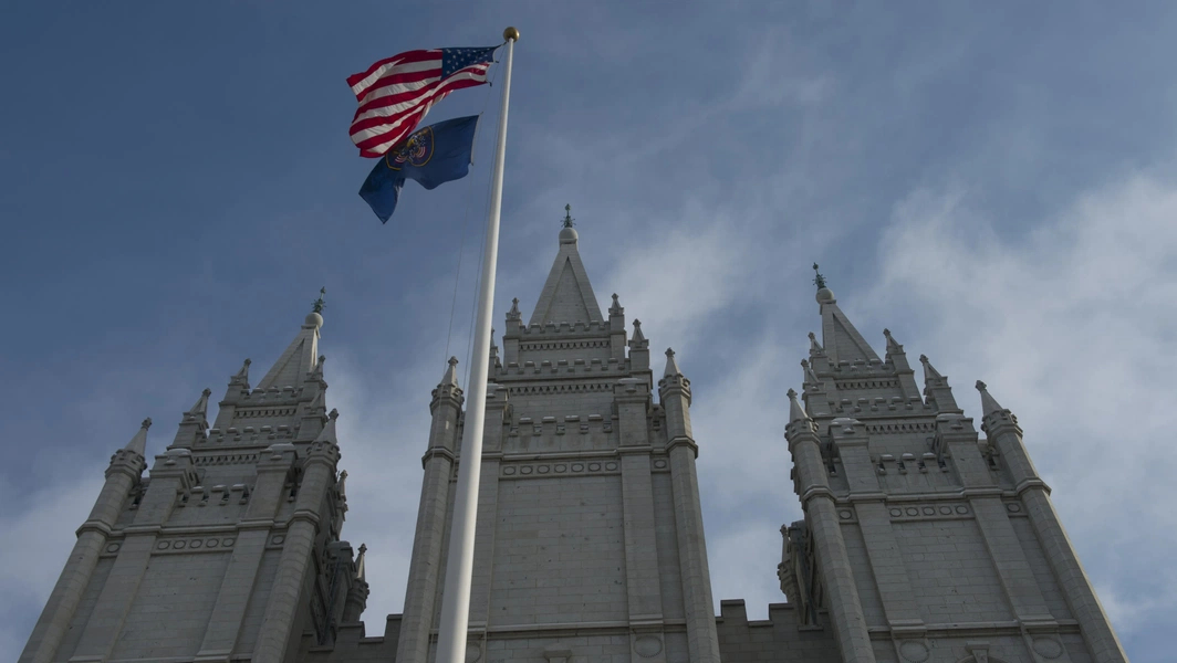Evolution and symbolism of LDS temple architecture