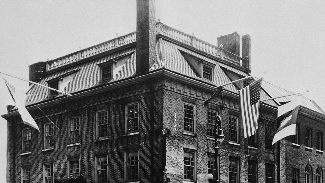 15 historic restaurants across America