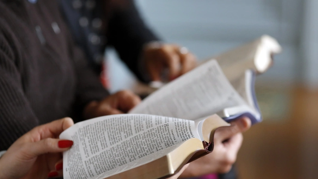 Understanding the gifts of wisdom and knowledge