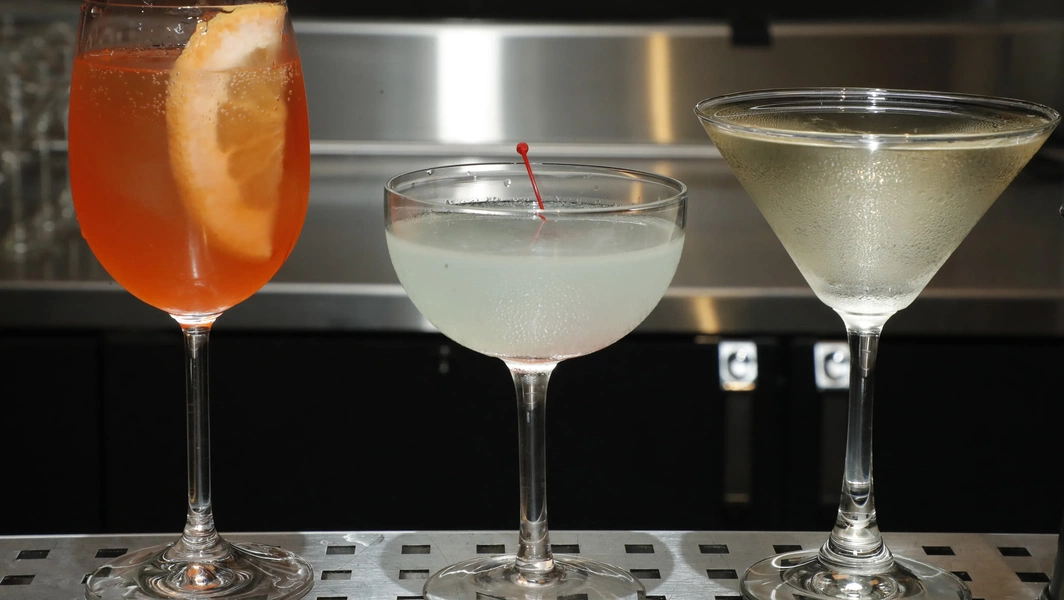 14 classic three-ingredient cocktails