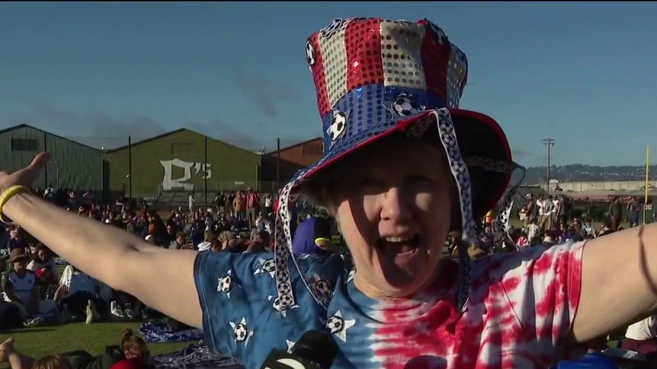 Fans cheer on Team USA, pack sold-out World Cup watch party in Oakland