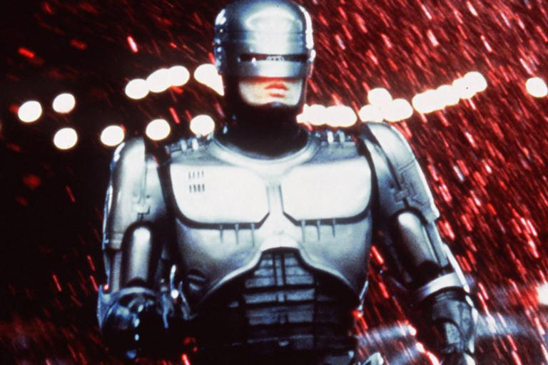 Top AI police chief reveals whether real-life RoboCops will patrol ...