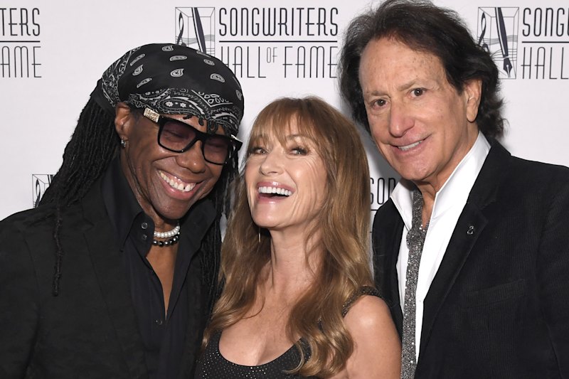 Jane Seymour finally engaged to her partner, John Zambetti