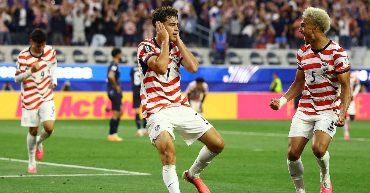 US team ease to 4-1 victory over Paraguay