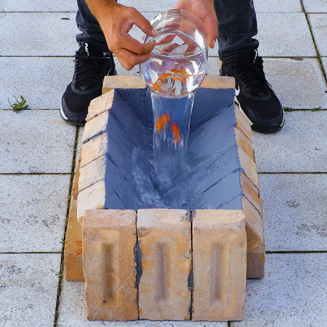 Transform your home with this stunning DIY aquarium!