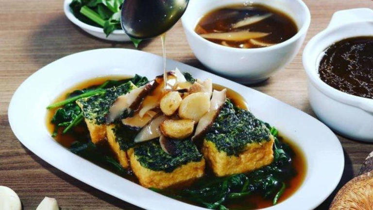 Lapar tengah malam di Jakarta Pusat, DKI Jakarta? Ini 5 tempat makan 24 ...