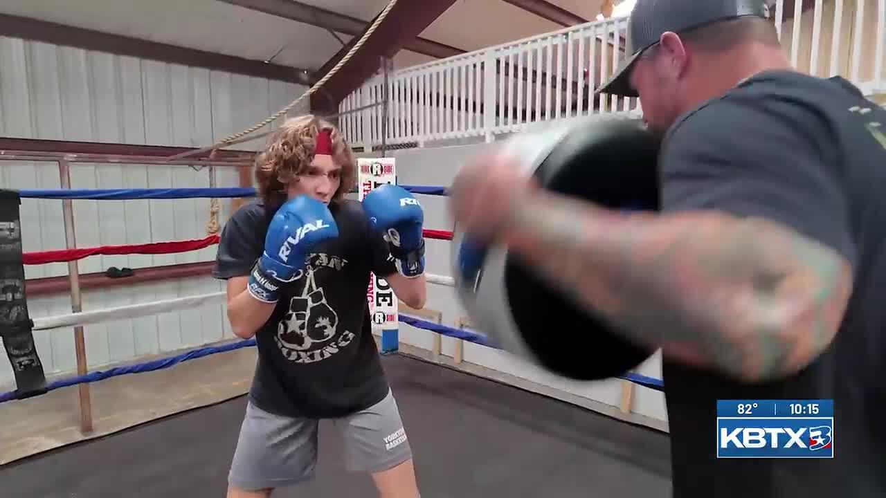 Bryan boxer fighting for WBC featherweight world title Saturday