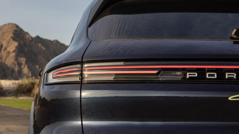 All the Porsche hybrid models on sale right now make more than 460 HP