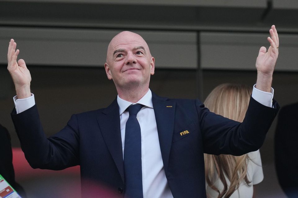 Newsblog zur Fußball-WM: Infantino verärgert Italien mit Witz