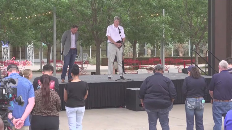 Community holds vigil honoring the 11 victims of a Midland mass ...