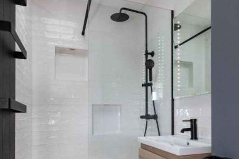 Inside Irish author Caroline Foran's chic Dublin home with its eye ...