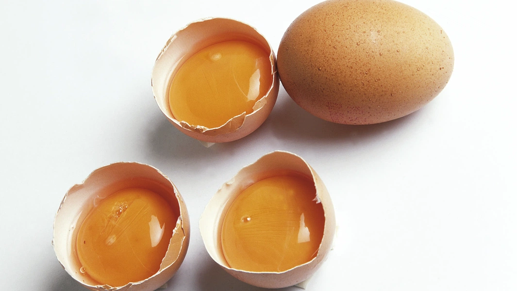 5 egg abnormalities and their causes