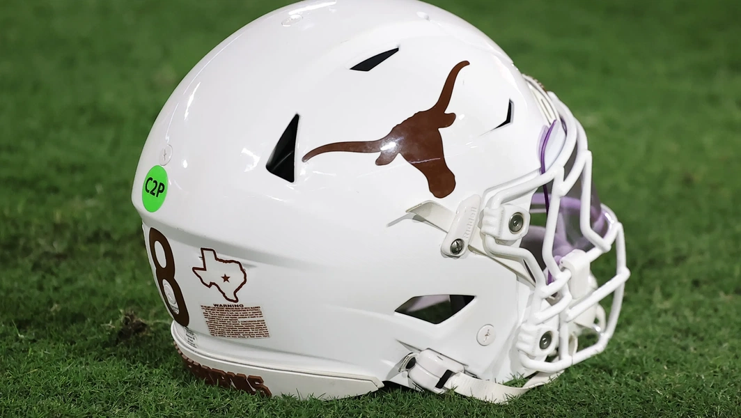 Texas beats Georgia for No. 2 interior defensive lineman