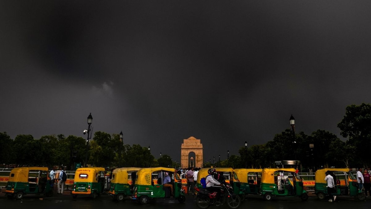 Will it rain in Delhi today? IMD issues yellow alert. Here's what to expect