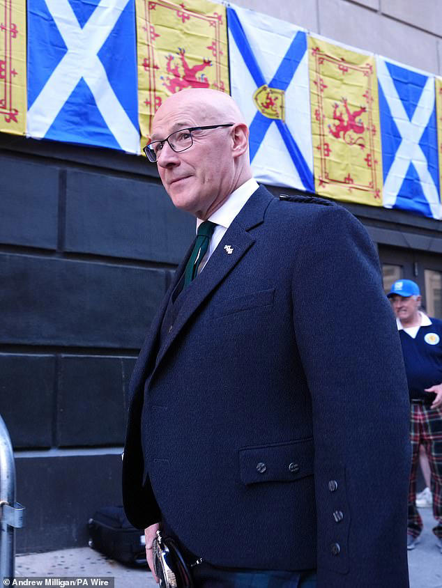 Scotland's Tartan Army drink Boston dry ahead of first World Cup match ...