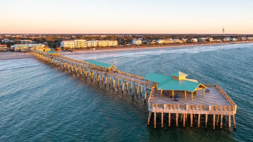 People share the best beach towns they've ever been to