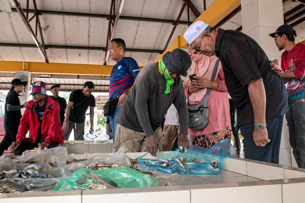 Kuala Muda whisper market keeps tradition alive