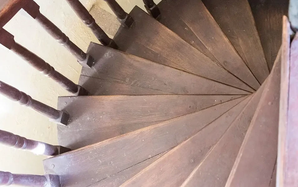 Spiral staircase tips for safe stylish homes