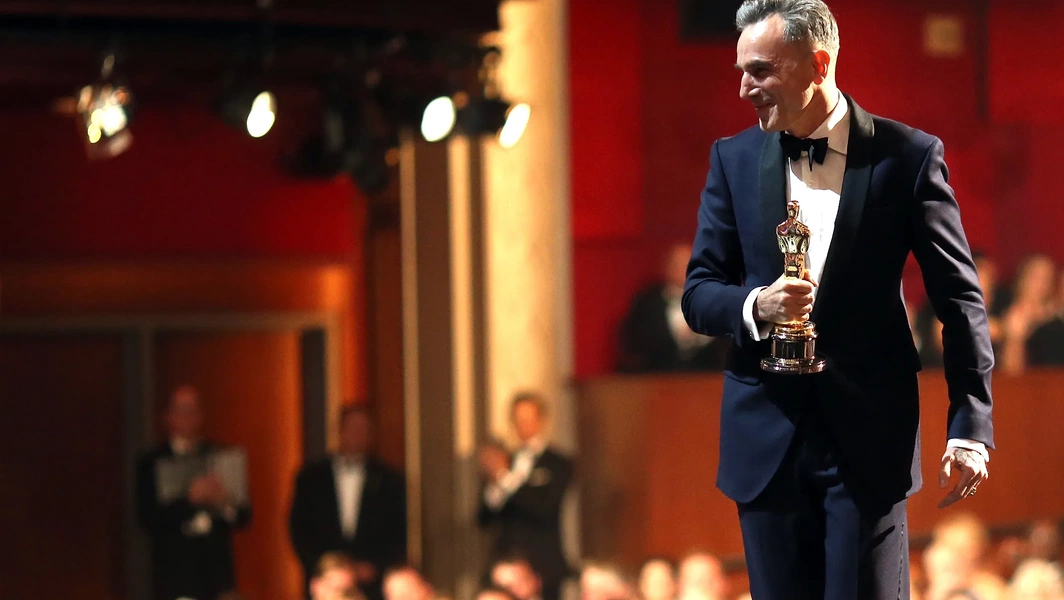 9 actors who took method acting to extremes
