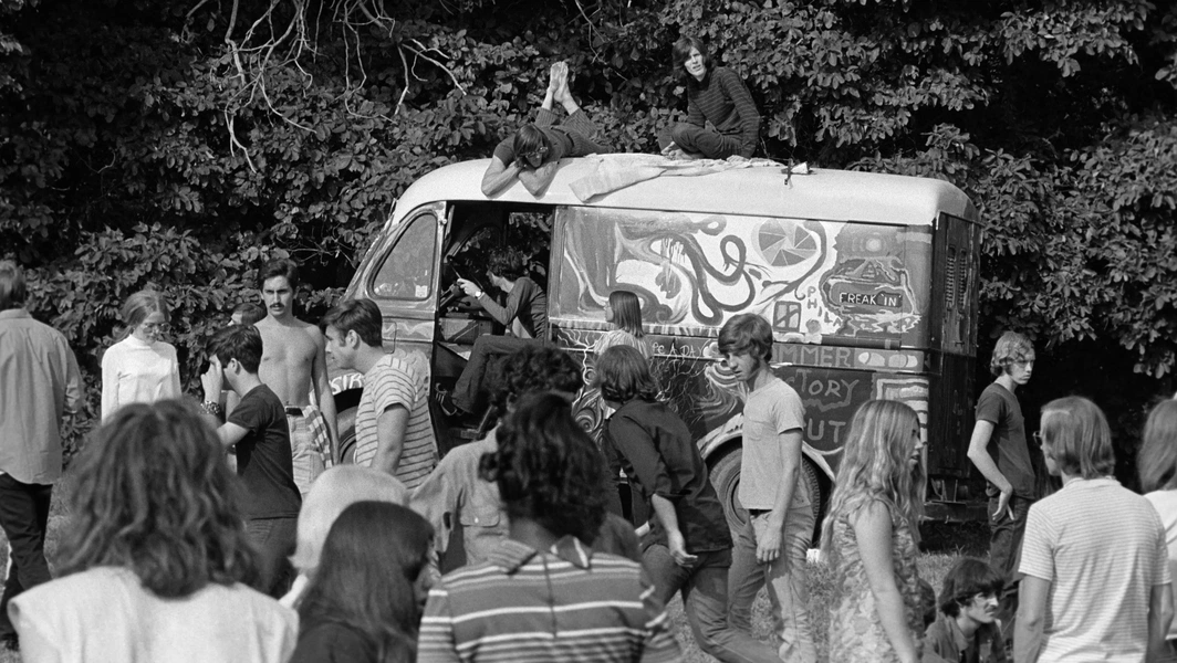 Hippie culture: Origins, ideals, and lasting influence