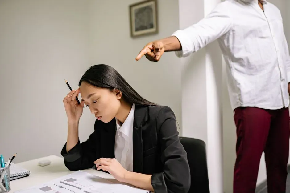 The Silent Relationship Habits That Alarm Every Couples Therapist