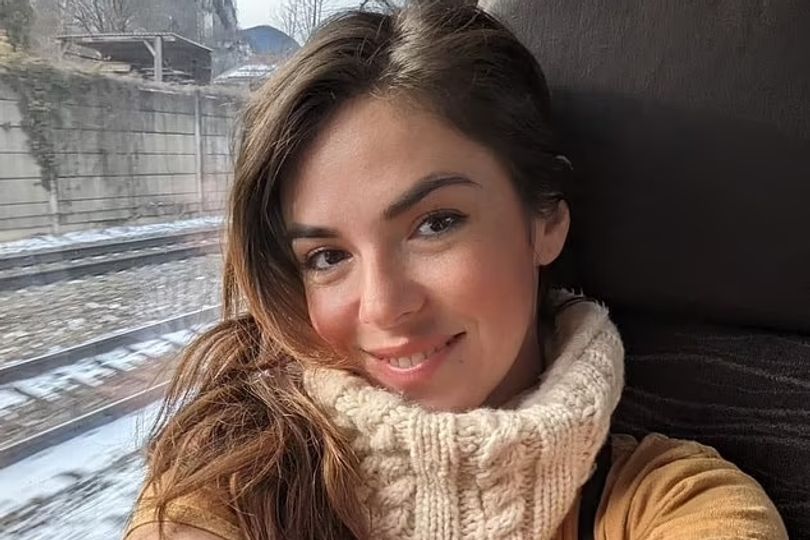 Friend received mysterious text that woman had met a wonderful man in ...