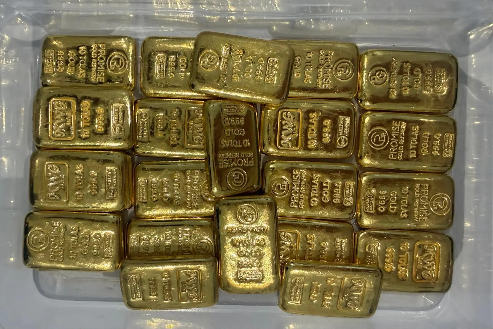 Ahmedabad customs recover smuggled gold worth over Rs 4 crore from ...