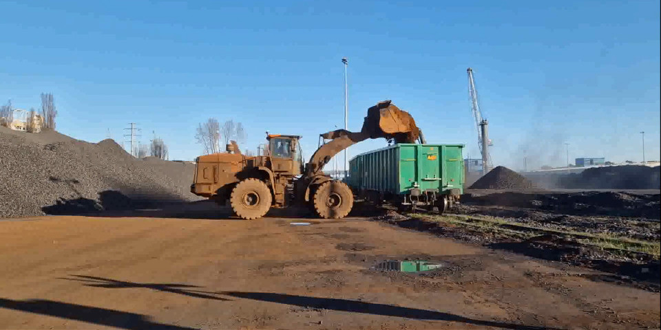 Rekordowy transport w hucie ArcelorMittal Poland w Dąbrowie Górniczej ...