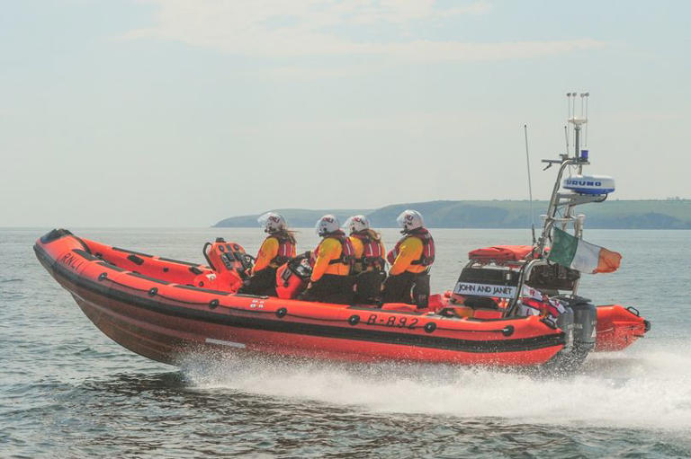 Praise for rescuers as 14-year-old pulled from deep water quay in Cobh