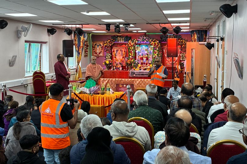 Air India crash disaster first anniversary marked at poignant Leicester ...