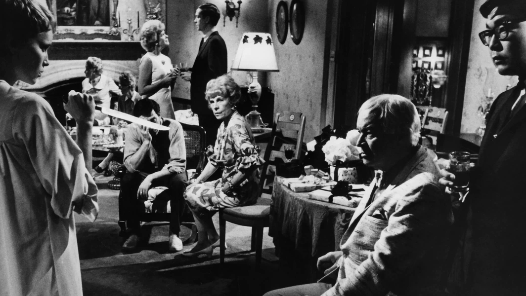 4 unsettling horror movie fan theories
