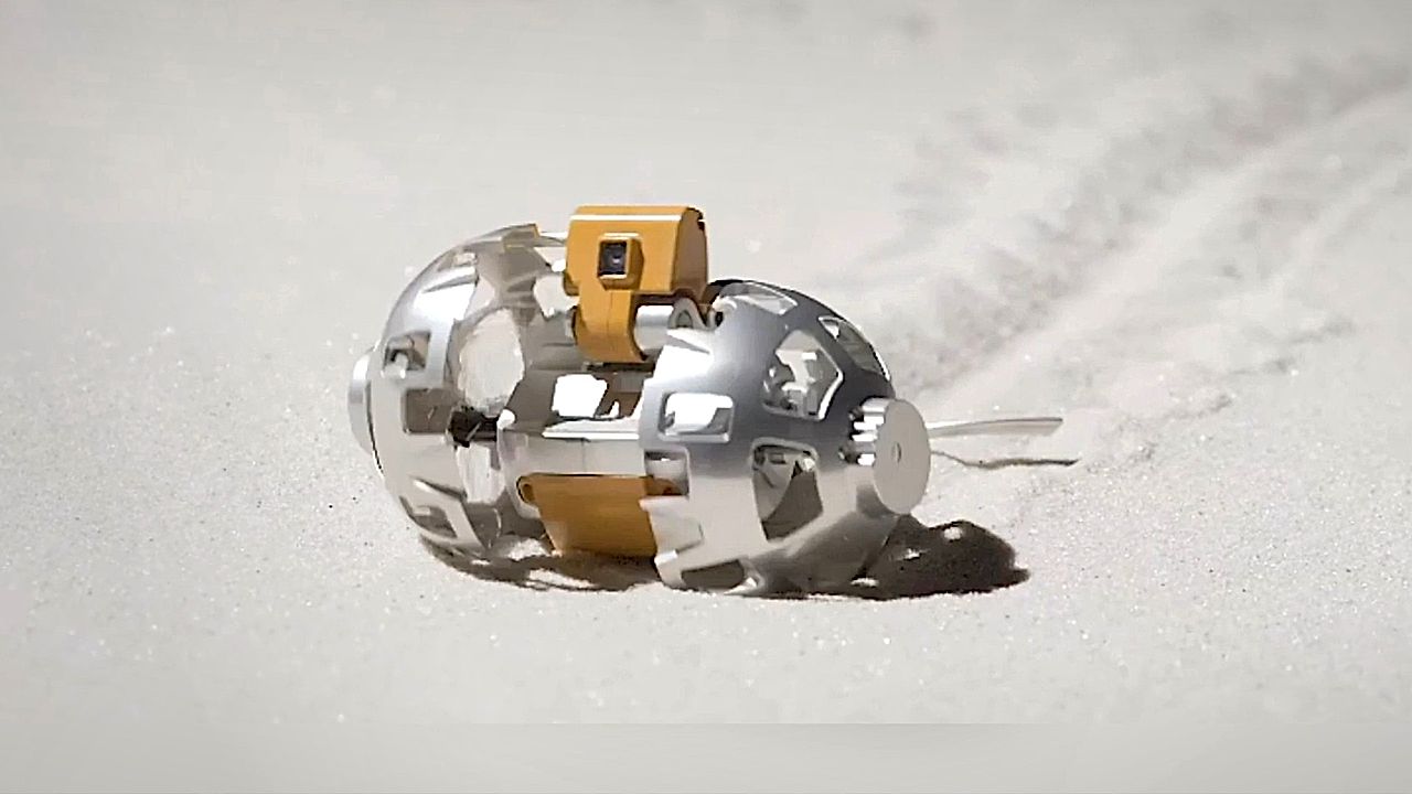 Un mini-robot explore la Lune et envoie des images vers la Terre