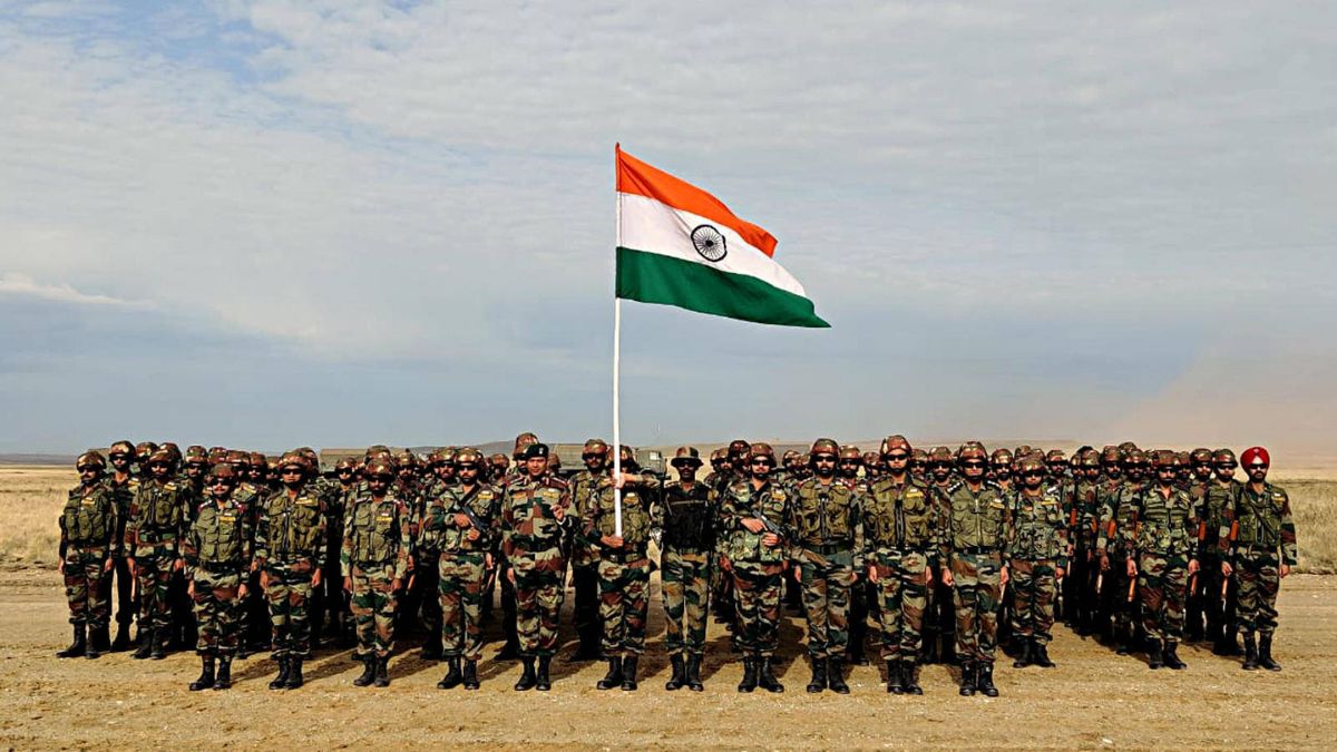 How many commands are there in the Indian Army and their headquarters?