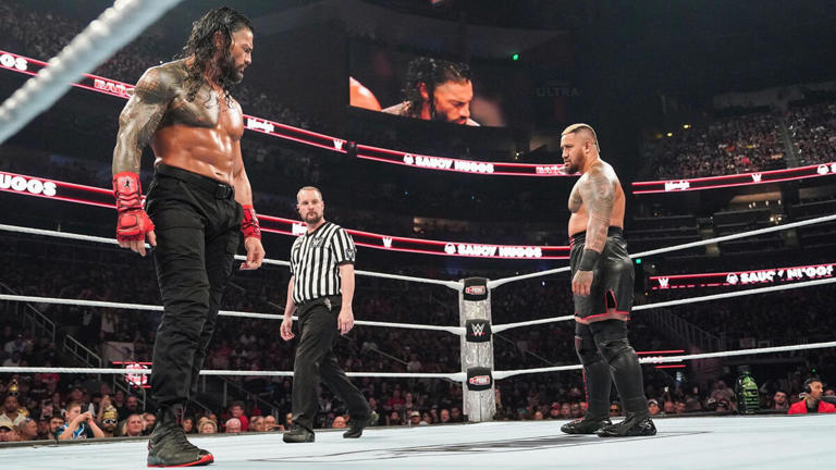 Solo Sikoa sends warning to rising WWE star after Roman Reigns offer