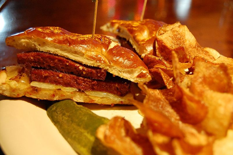 20 foods that used to be packed in every lunchbox but are rarely seen today