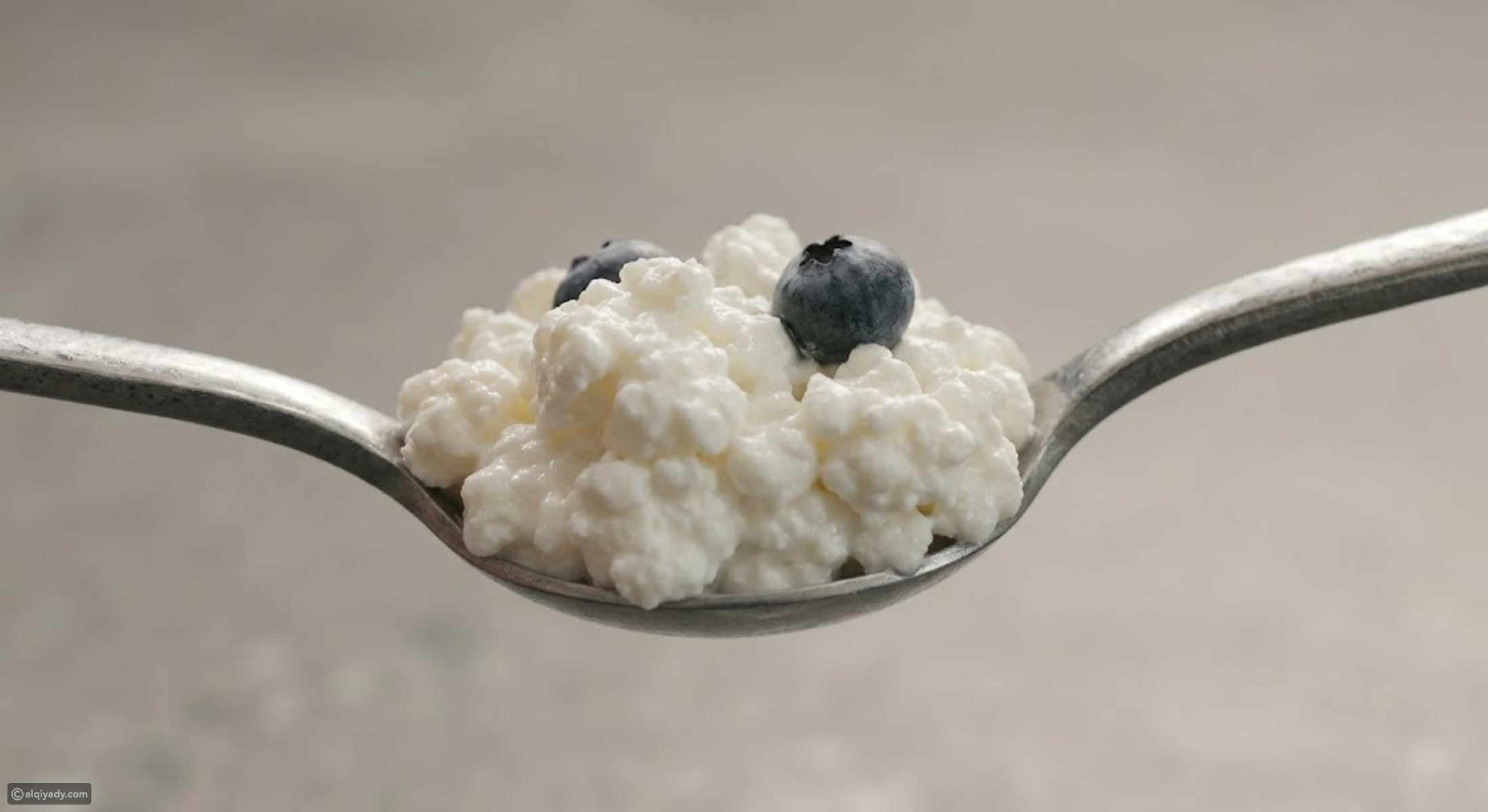The surprising fruit you should always eat with cottage cheese
