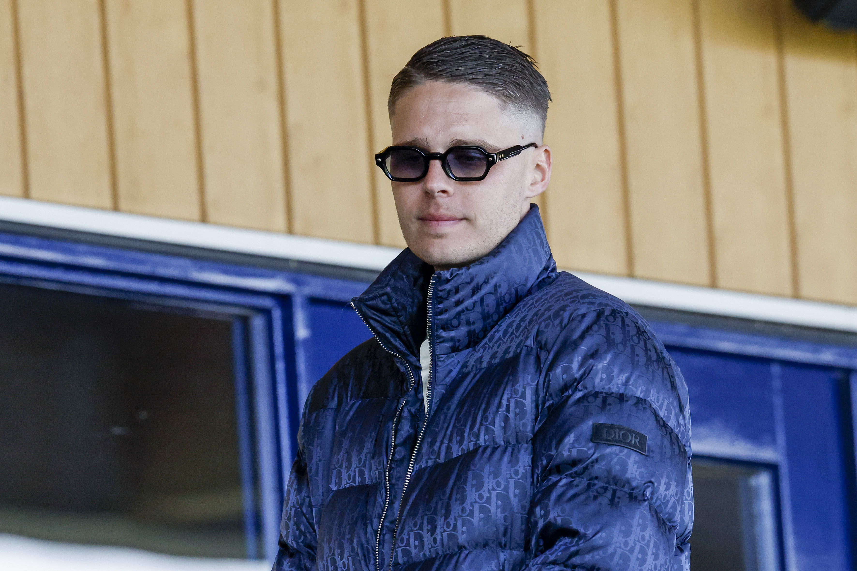 Veerman duikt op in opvallende campagne na Koeman-rel: 'Echt karakter'