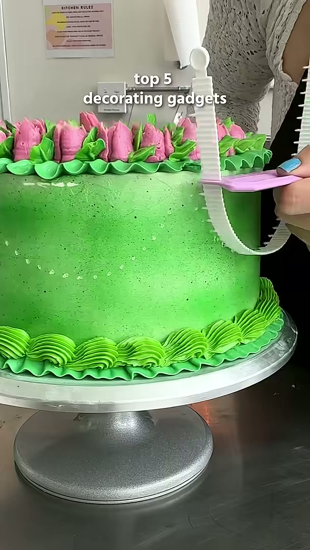 Make your cake dreams come true with these professional cake decorating ...