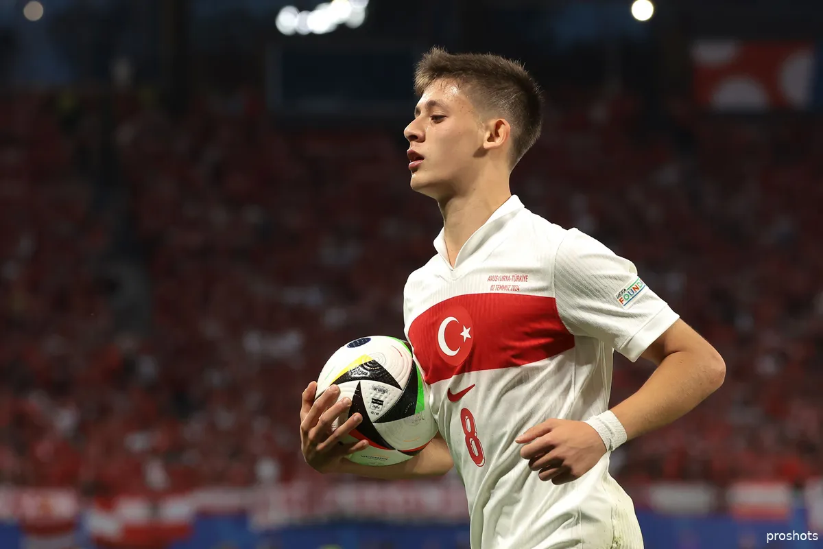 Live 05.00 uur | Volg hier het WK-duel tussen Turkije en Paraguay!
